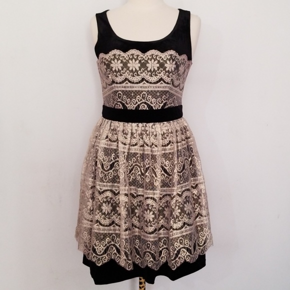 Modcloth | Dresses | Modcloth Geode Black Velvet Gold Lace Dress Sml ...